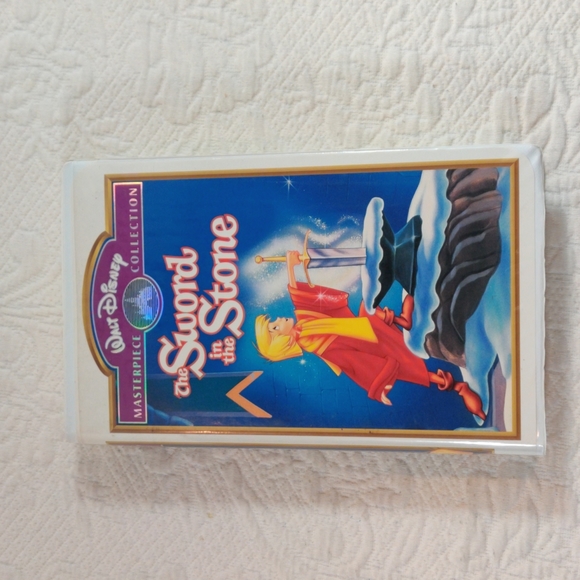 Disney | Media | Walt Disney The Sword In The Stone Masterpiece ...